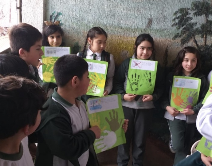 Can school environmental education programs make children and parents ...